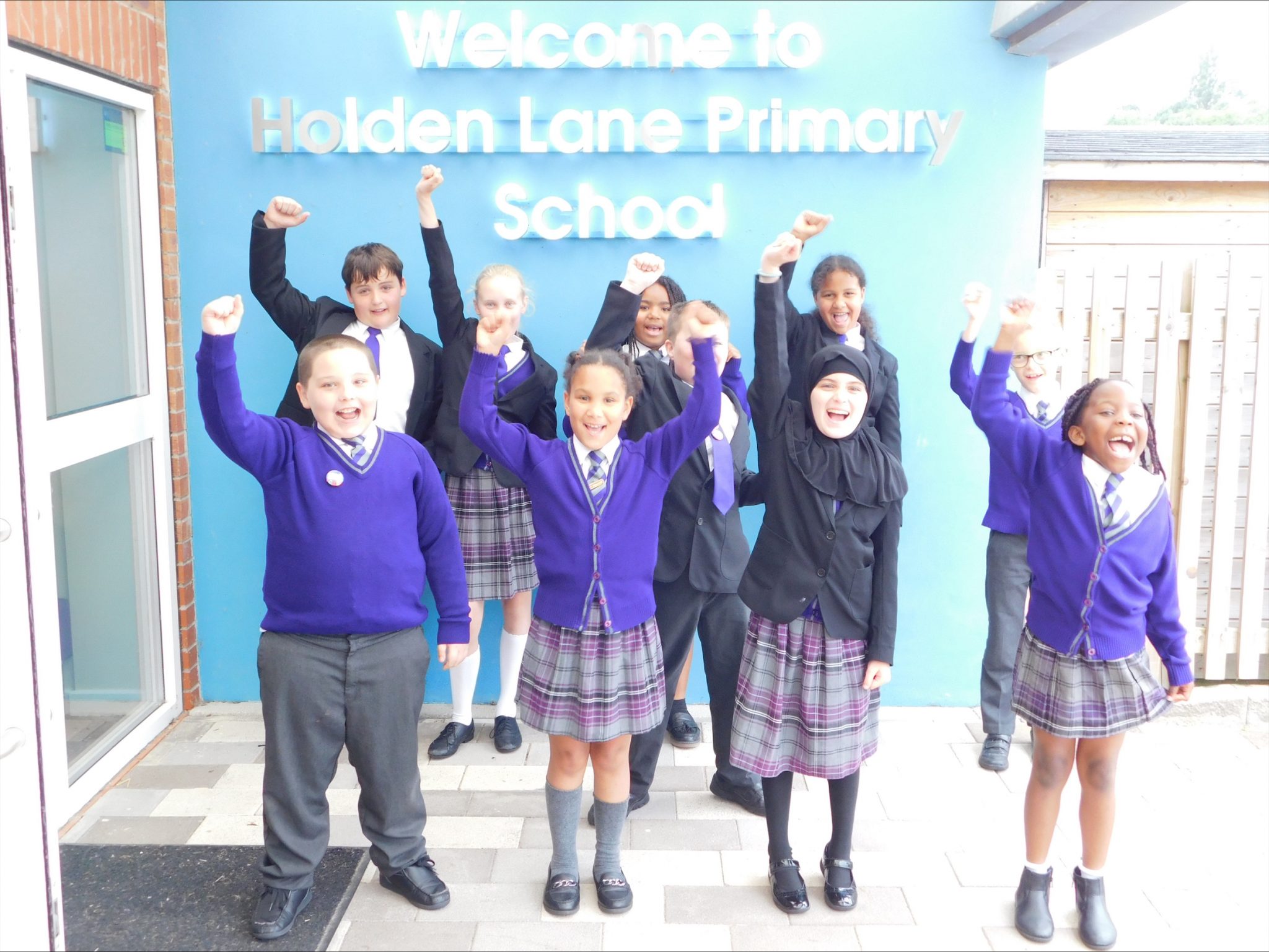 29.06.23 – Anti-Bullying Award for Holden Lane Primary, Staffordshire ...