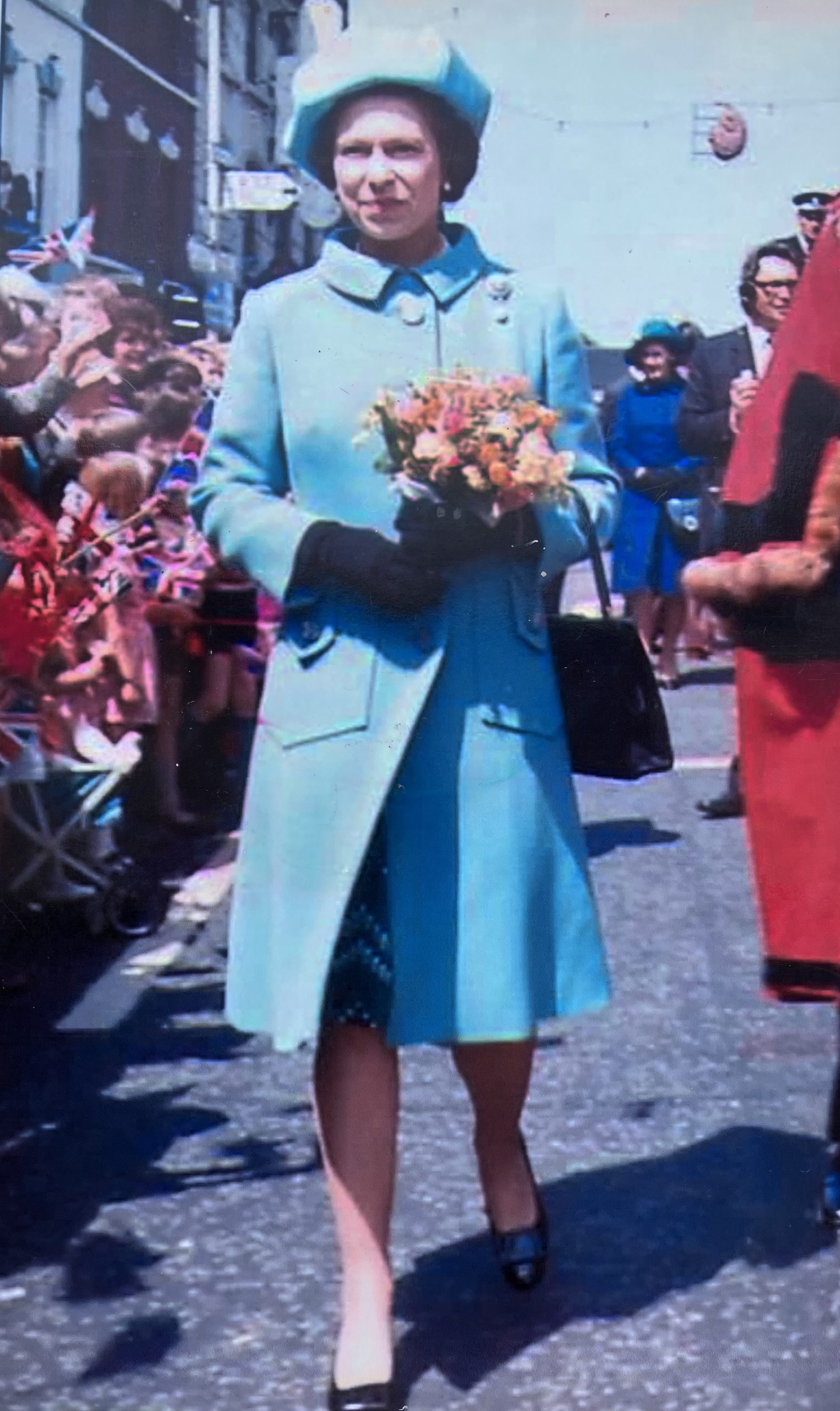 26.06.23 – Queen Elizabeth II Statue Commissioned, The Staffordshire ...